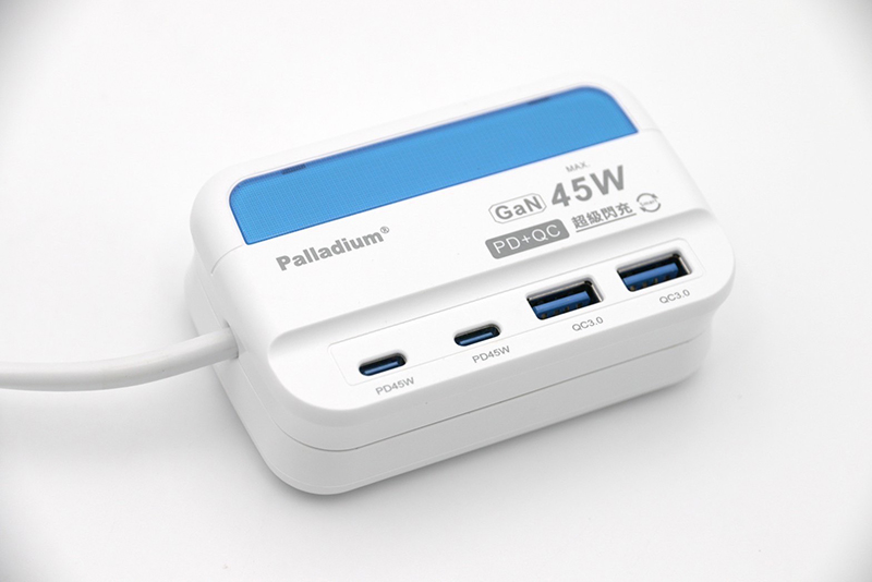 原 廠 型號 ub 07 額定 電壓 ac 100 240v 輸出 功率 45w 單 孔 輸出 最 大 電流 45w